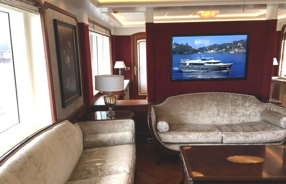 Yacht SANTA MARIA T, a Wim van der Valk Continental Trawler 37.00 ...